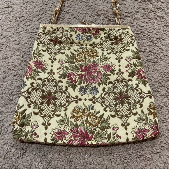 Walborg | Bags | Vintage Walborg Floral Tapestry Purse Shoulder Bag ...